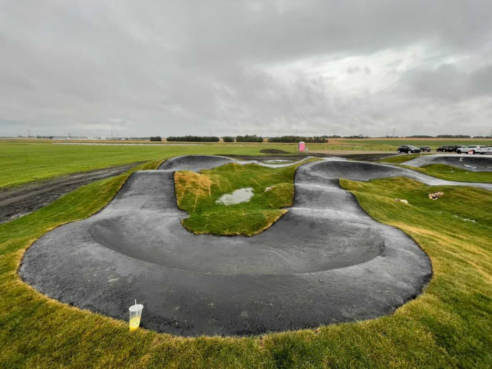 Penhold Skatepark – Penhold AB | Skateparktour.ca