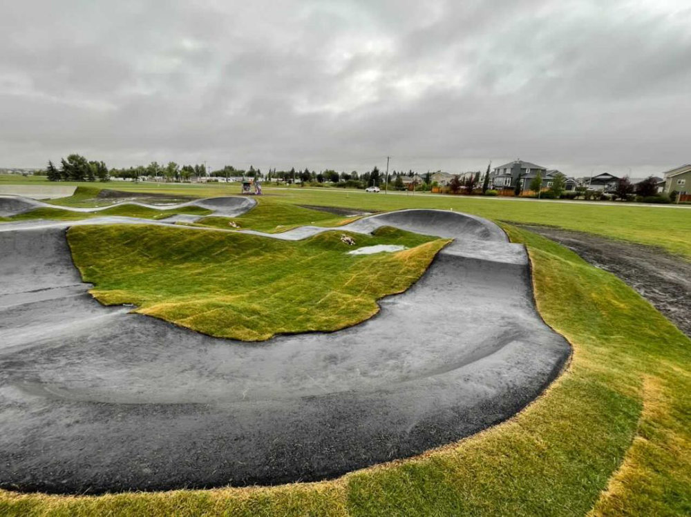 Penhold Skatepark – Penhold AB | Skateparktour.ca