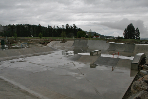 Mount Nelson Skatepark, Invermere BC | Skateparktour.ca