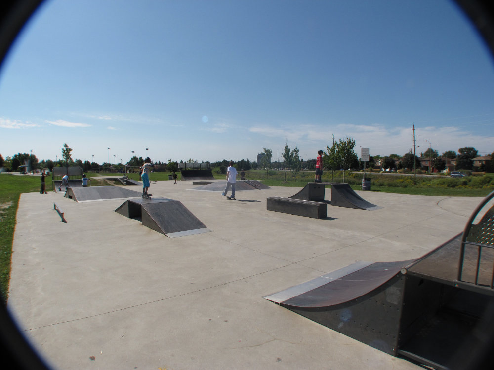 McLean Community Centre Skatepark * Ajax ON | Skateparktour.ca