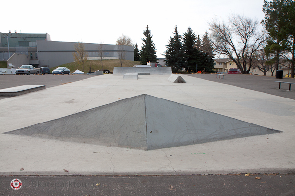 Cosmo Skatepark * Saskatoon SK | Skateparktour.ca