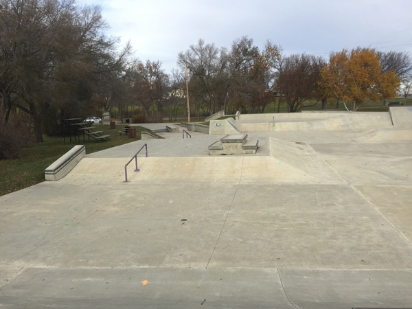Kiwanis SK8 Park * Swift Current SK | Skateparktour.ca