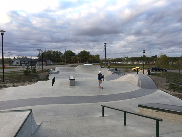 Warman Skatepark * Warman SK | Skateparktour.ca